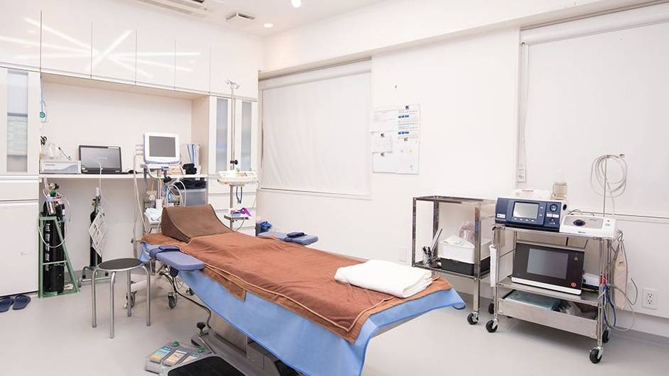 Varicose Vein Treatment (Painless Day Laser Surgery) | Trambellir